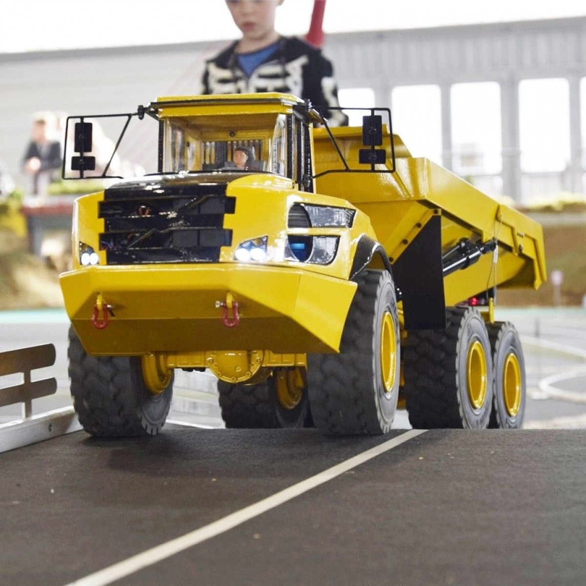 RC Hydraulic Articulated Dump Truck | 1/14 Articulated RC Hydraulic ...