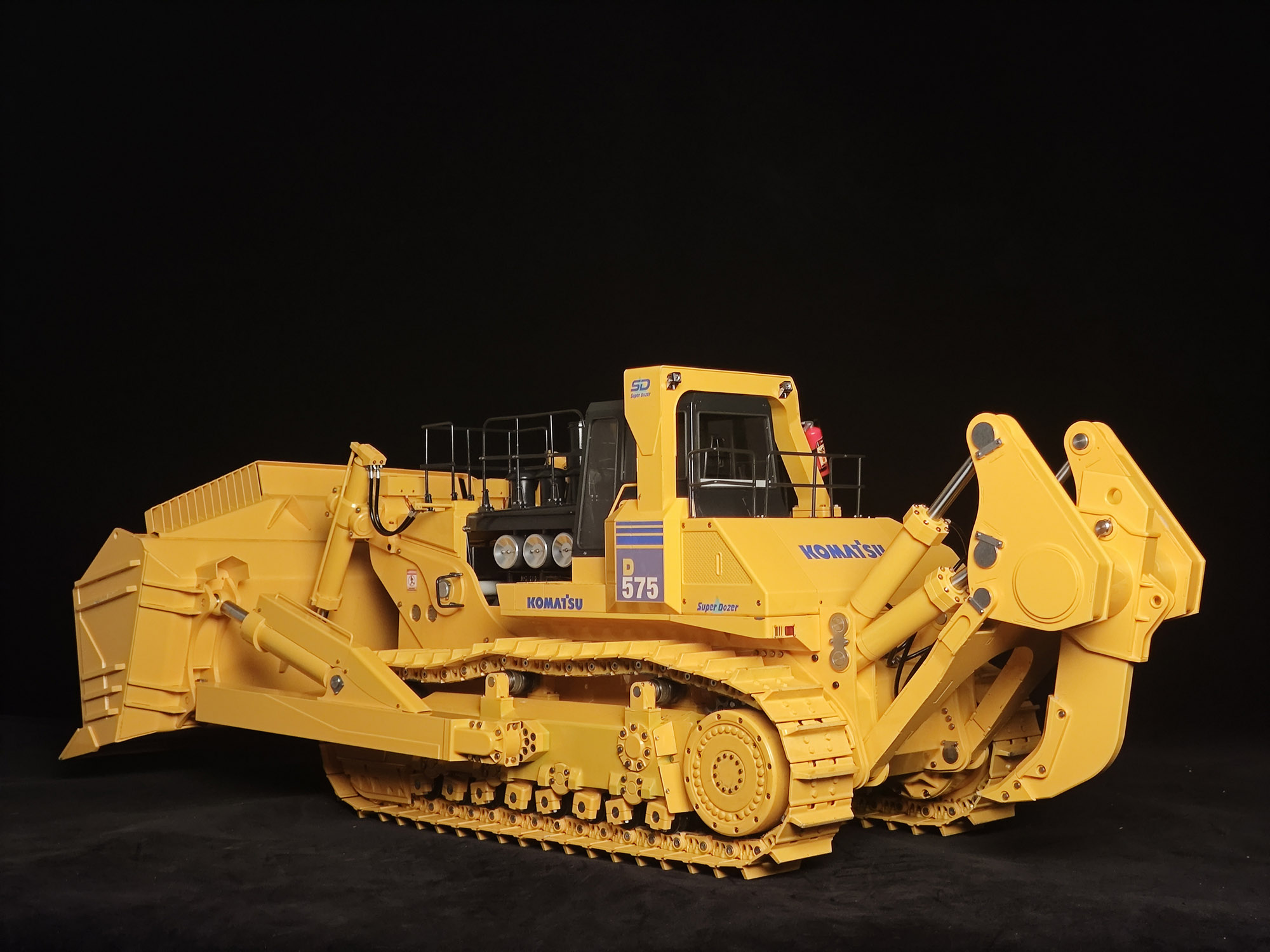 jdmodel 1-14 Komatsu D575 RC hydraulic Bulldozer