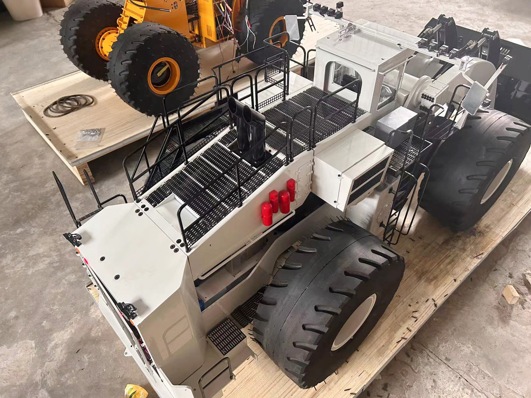 1/14 LeTourneau L2350 RC Hydraulic Wheel Loader